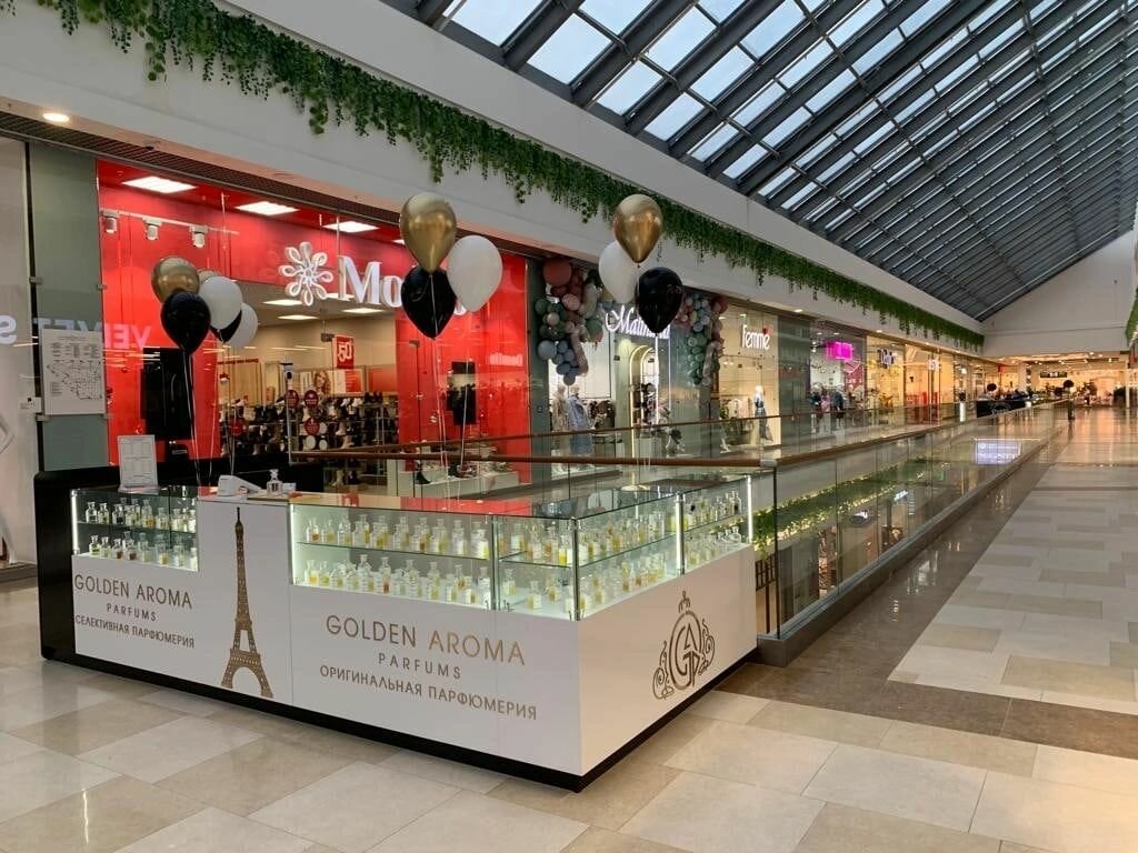 Kozmetik ve parfümeri mağazaları Golden Aroma Perfumes, Tiumen, foto