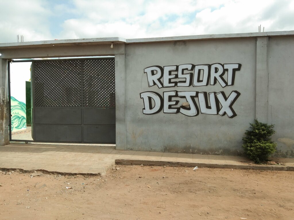 Otel Resort Dejux, Loanda, foto