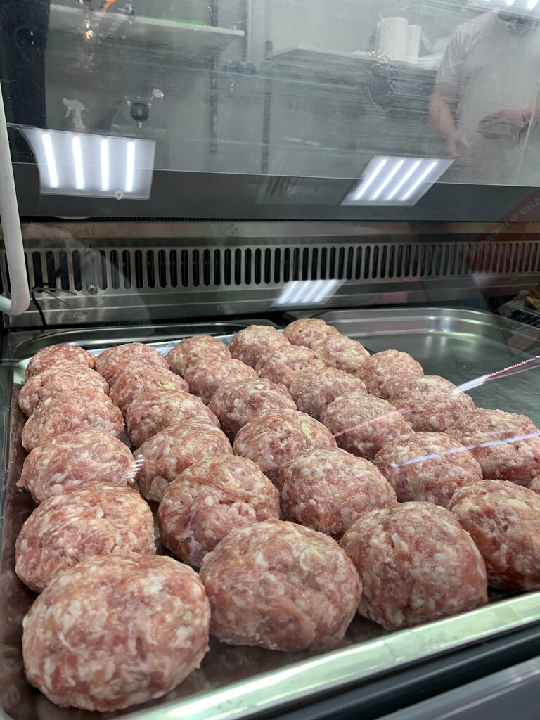 Kasap, şarküteri Мясной Дворик, Voljski, foto