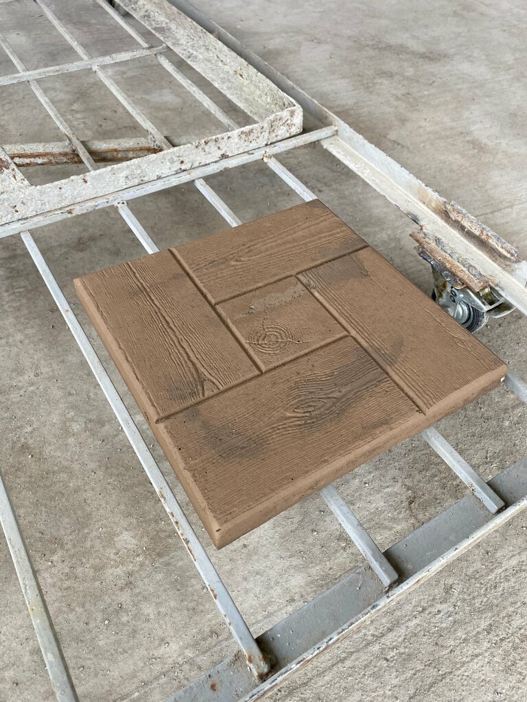 Kaldırım taşları Тротуарная плитка, Karaçay‑Çerkez Cumhuriyeti, foto