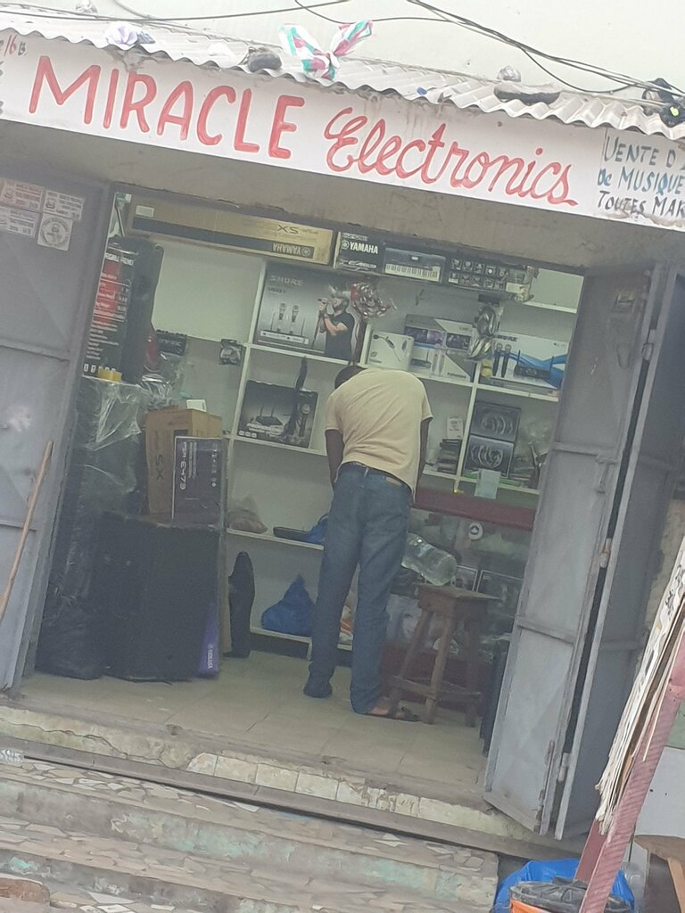 Enstrüman mağazaları Miracle Electronics, Abican, foto