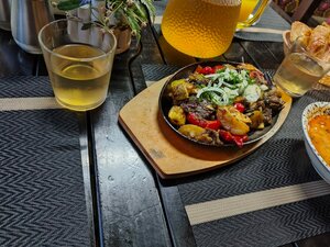 Golden Maral (Kedrovaya ulitsa No:8к1, selo Chemal), kafe  Altay Cumhuriyeti'nden