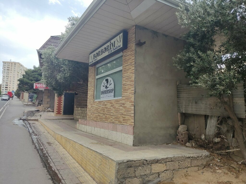 Kuaförler Bərbərim, Bakü, foto