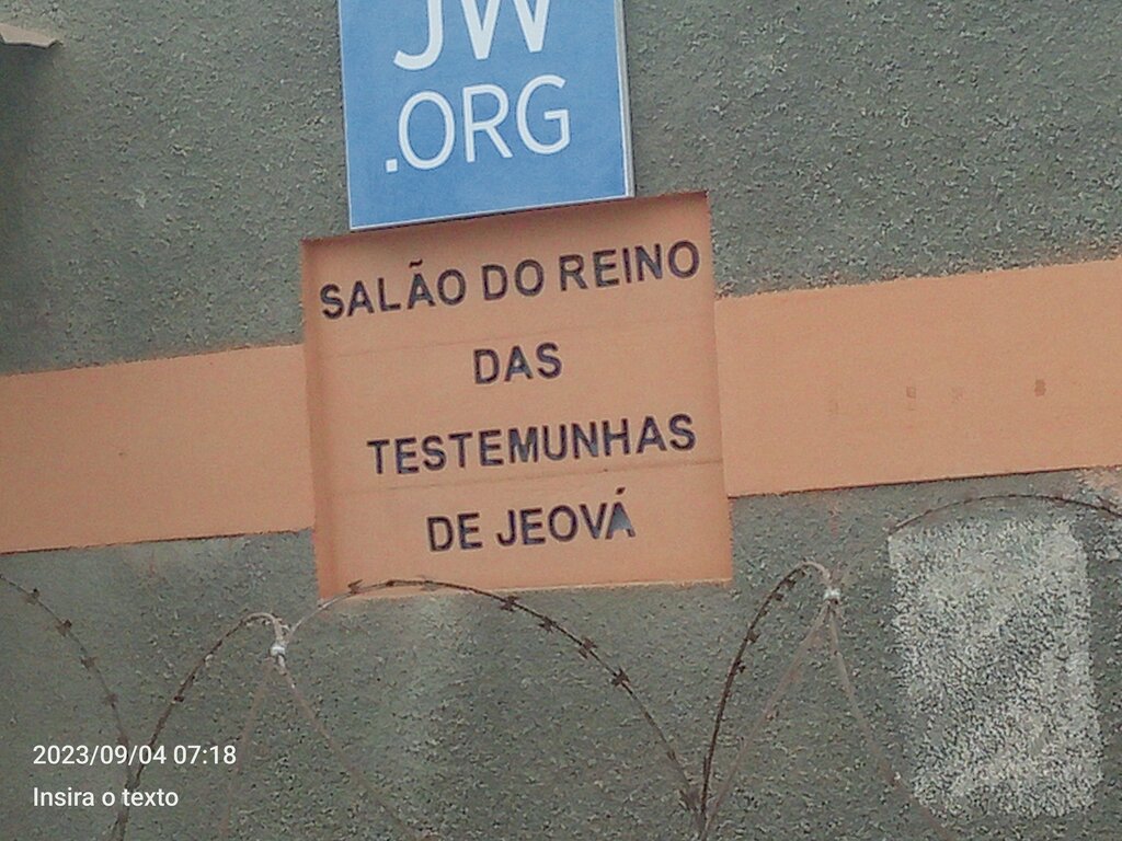 Dini dernekler Salão do Reino das Tesgeminhas de Jeová, Loanda, foto