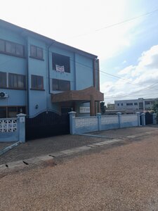 Accra Physiotherapy and Sports Injury Clinic (Yiyiwa Drive No:8), tıp merkezleri ve klinikler  Akra'dan
