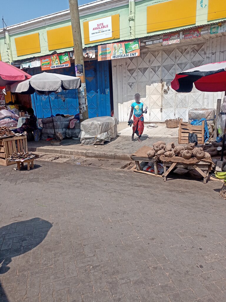 Süpermarket Mumkan ent, Akra, foto