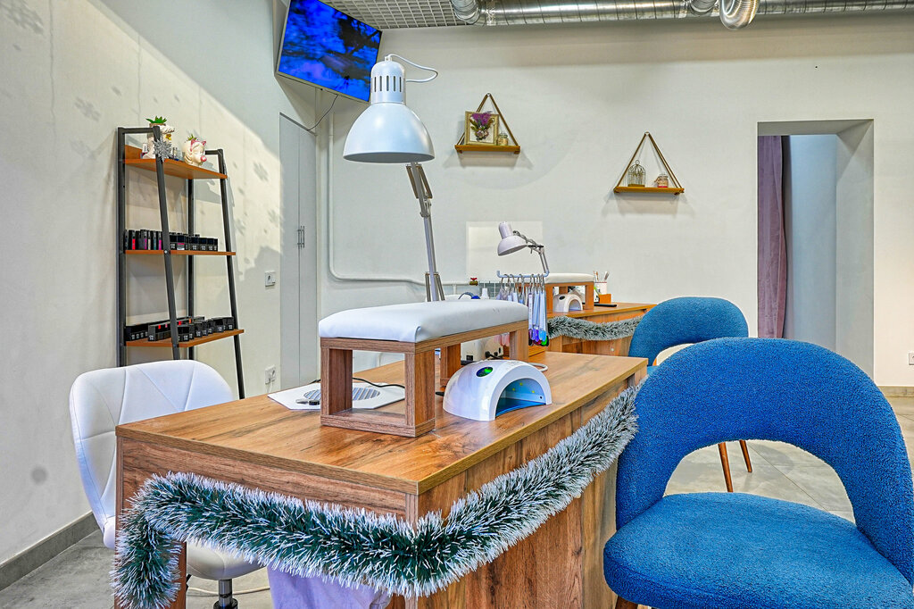 Manikür-pedikür Manicure laboratory Nalake, Samara, foto