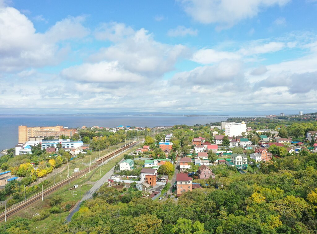 Konut blokları Залив, Vladivostok, foto