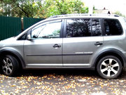 Volkswagen Touran I Рестайлинг 2.0d AT 140 л.с.дизель, передний