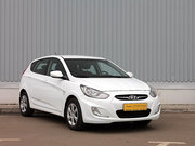 Hyundai Solaris I 1.6 AT 123 л.с.бензин, передний