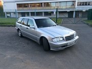 Mercedes-Benz C-klasse I W202 Рестайлинг 240 2.6 AT 170 л.с.бензин, задний