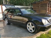 Mercedes-Benz E-klasse II W210, S210 Рестайлинг 320 3.2d AT 197 л.с.дизель, задний