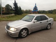 Mercedes-Benz C-klasse I W202 Рестайлинг 200 2.2d MT 102 л.с.дизель, задний