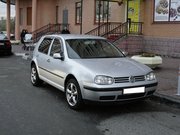 Volkswagen Golf IV 1.6 AT 102 л.с.бензин, передний