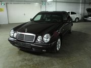 Mercedes-Benz E-klasse II W210, S210 Рестайлинг 280 2.8 AT 204 л.с. 4WDбензин, полный