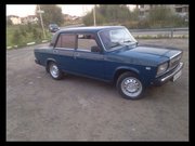 ВАЗ Lada 2107 21074 1.6 MT 75 л.с.бензин, задний