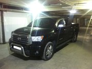 Toyota Tundra II 5.7 AT 381 л.с. 4WDбензин, полный