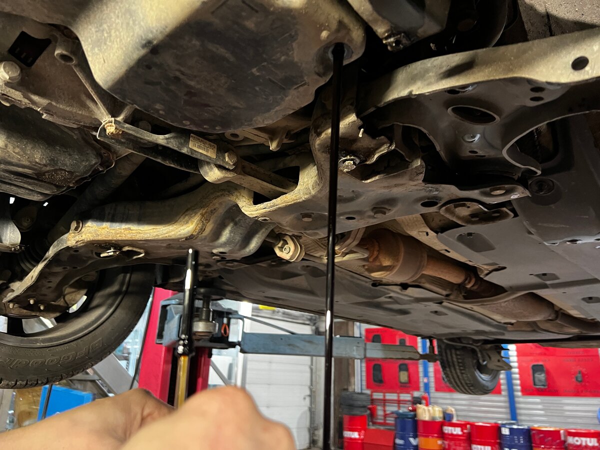 Замена масла в АКПП Volkswagen Polo 6 поколения 09G Aisin TF60sn - Авто.ру