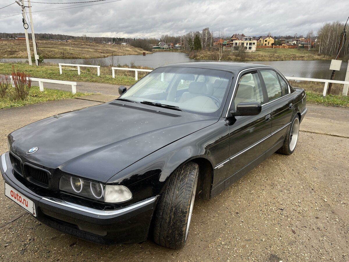 Купить б/у BMW 7 серии III (E38) 728i 2.8 AT (193 л.с.) бензин автомат в Красногорске: чёрный ...