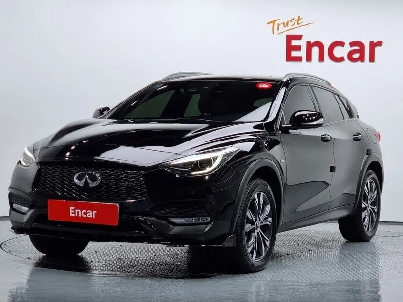 Купить б/у Infiniti QX30 2016-2019 2.0 AMT (211 л.с.) 4WD бензин робот во Владивостоке: чёрный ...