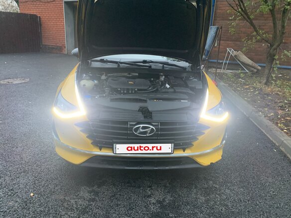 Купить б/у Hyundai Sonata VIII (DN8) 2.0 AT (150 л.с.) бензин автомат в Москве: синий Хендэ ...