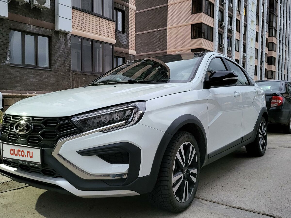 Купить б/у Lada (ВАЗ) Vesta I Рестайлинг (NG) Cross 1.6 MT (106 л.с ...