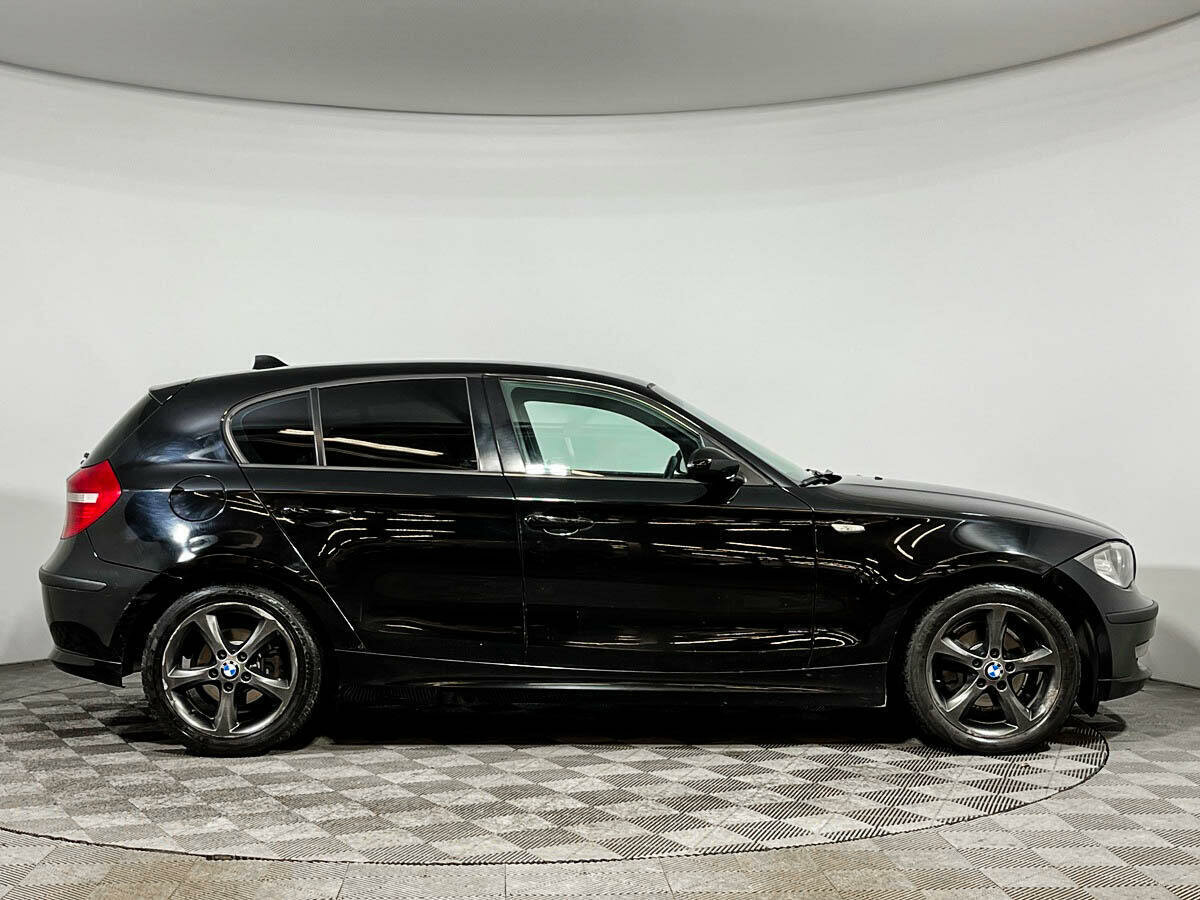 Купить б/у BMW 1 серии I (E81/E82/E87/E88) Рестайлинг 116i 1.6 AT (122 л.с.) бензин автомат в ...