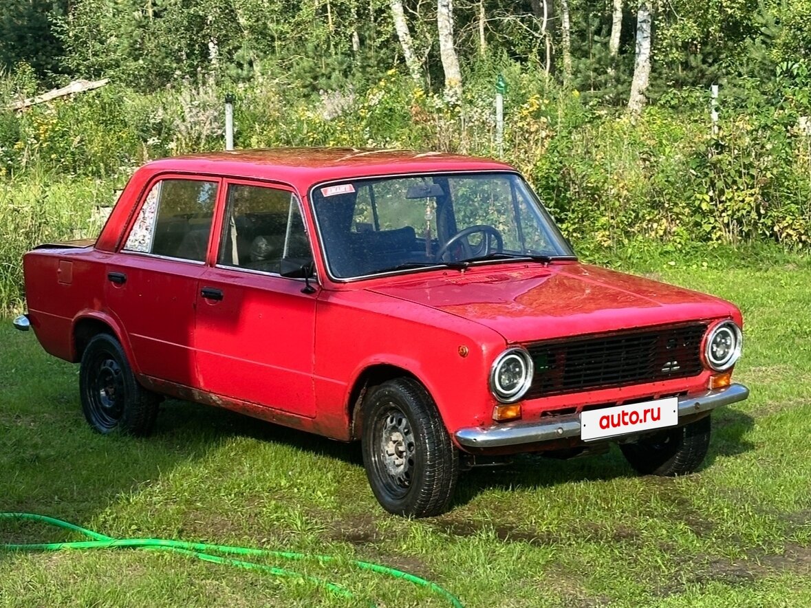 Купить б/у Lada (ВАЗ) 2101 1970-1988 1.2 MT (59 л.с.) бензин механика в Путилково: красный Лада ...