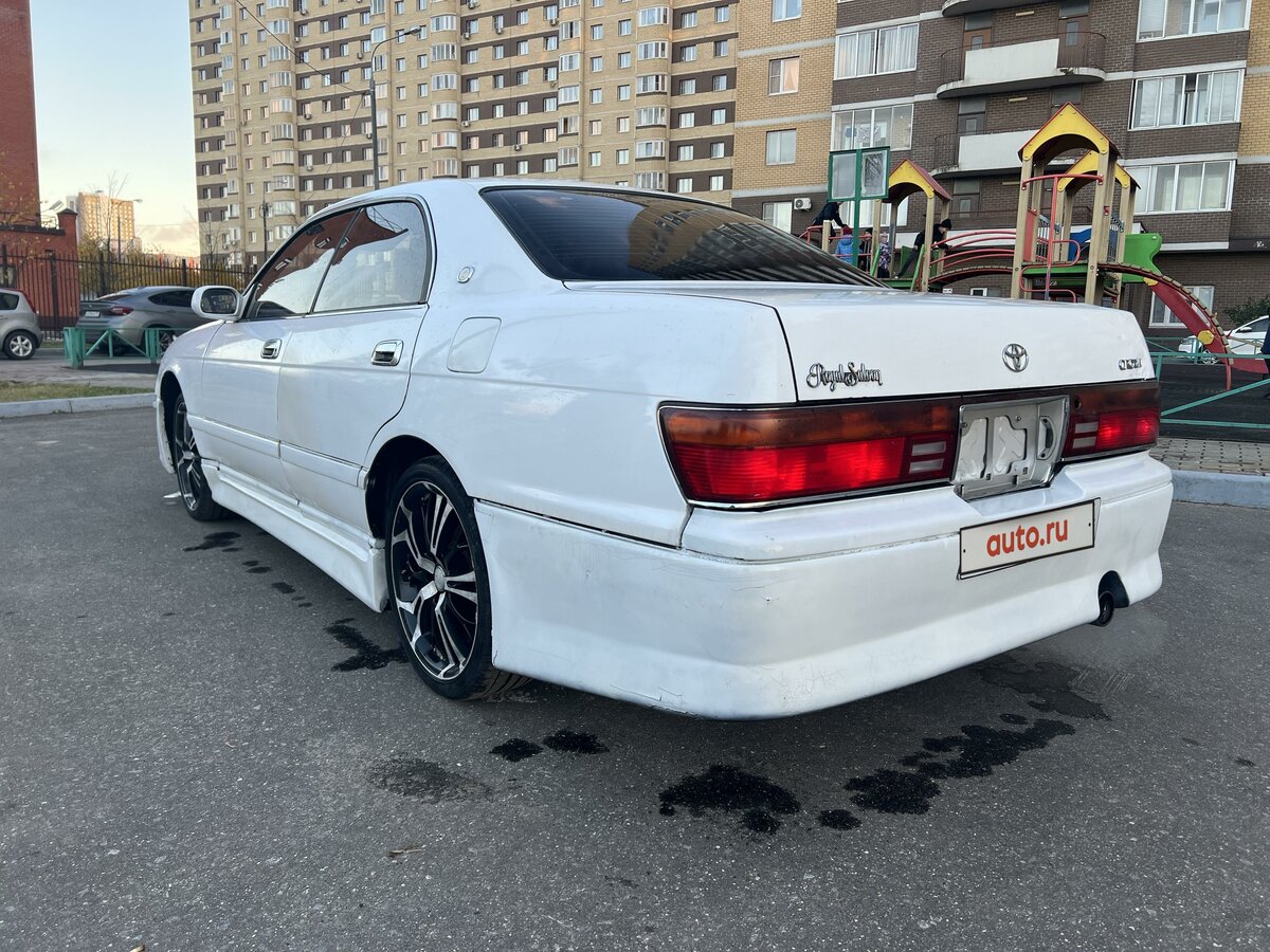 Купить б/у Toyota Crown IX (S140) 2.5 AT (180 л.с.) бензин автомат в Москве: белый Тойота Краун ...