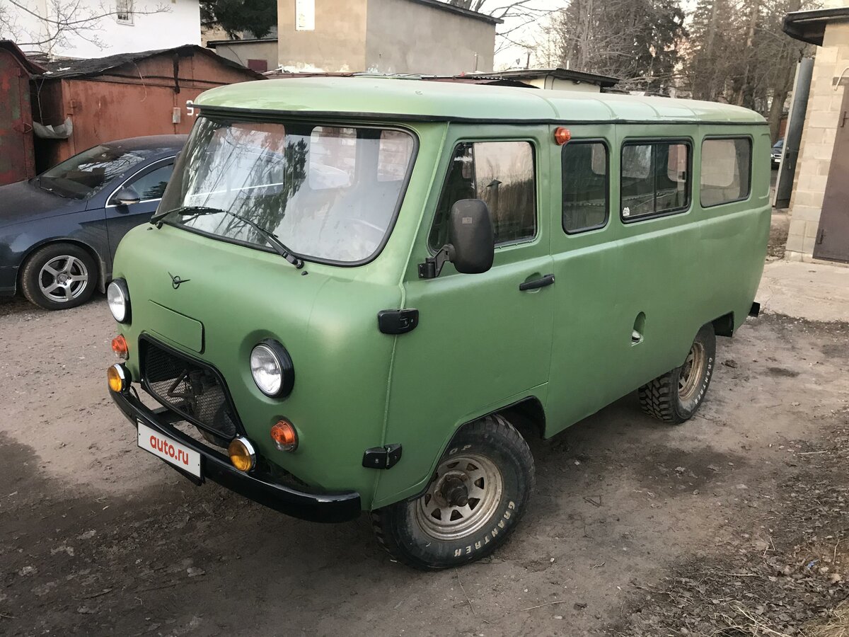 Купить б/у УАЗ 2206 бензин механика в Одинцово: зелёный микроавтобус ...