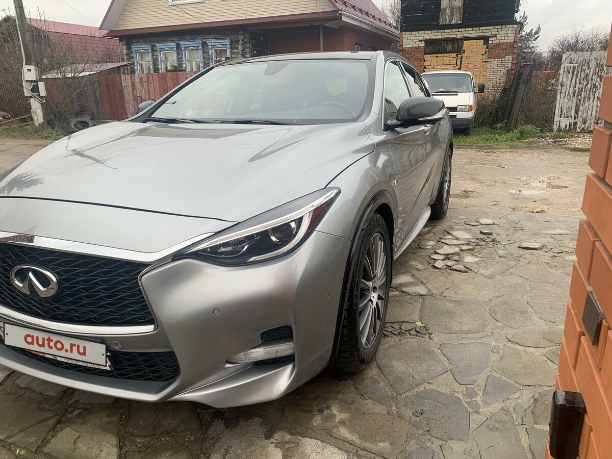 Купить б/у Infiniti QX30 2016-2019 2.0 AMT (211 л.с.) бензин робот в Павловском Посаде: серый ...