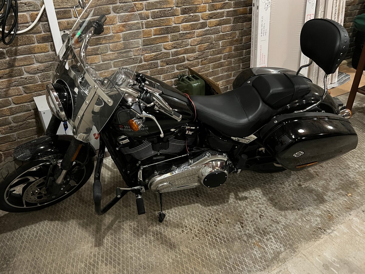 Купить б/у Harley-Davidson Sport Glide в Орле: чёрный 2021 года на Авто ...