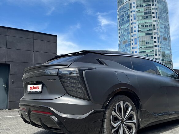 Купить б/у HiPhi X 2020-2025 Electro AT (440.0 кВт) 4WD электро автомат в Екатеринбурге: серый ...