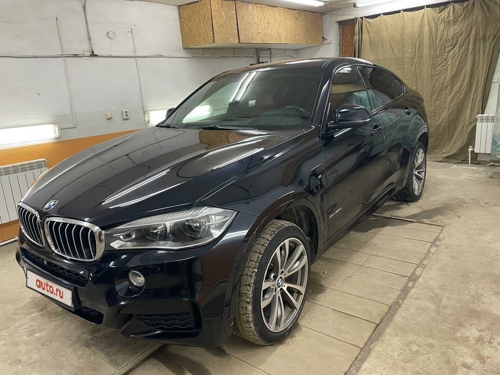 Купить б/у BMW X6 II (F16) 40d 3.0d AT (313 л.с.) 4WD дизель автомат в Савине: чёрный БМВ Х6 II ...