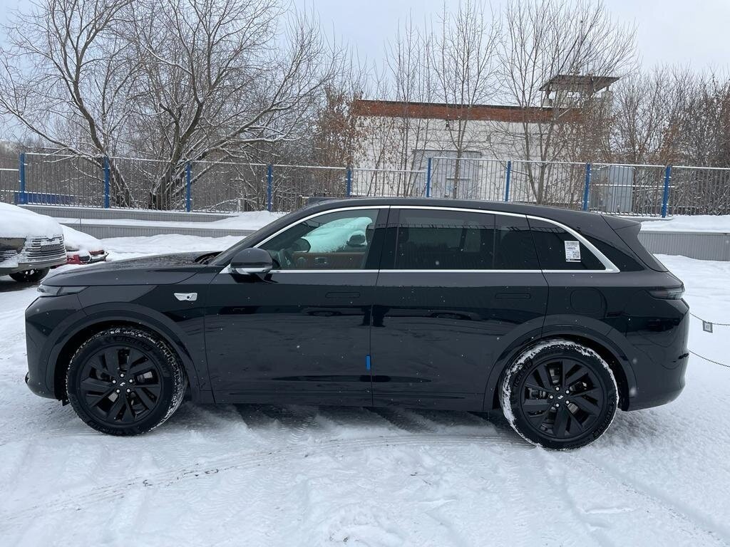 Купить б/у LiXiang L7 I 1.5hyb AT (449 л.с.) 4WD гибрид автомат в Санкт ...