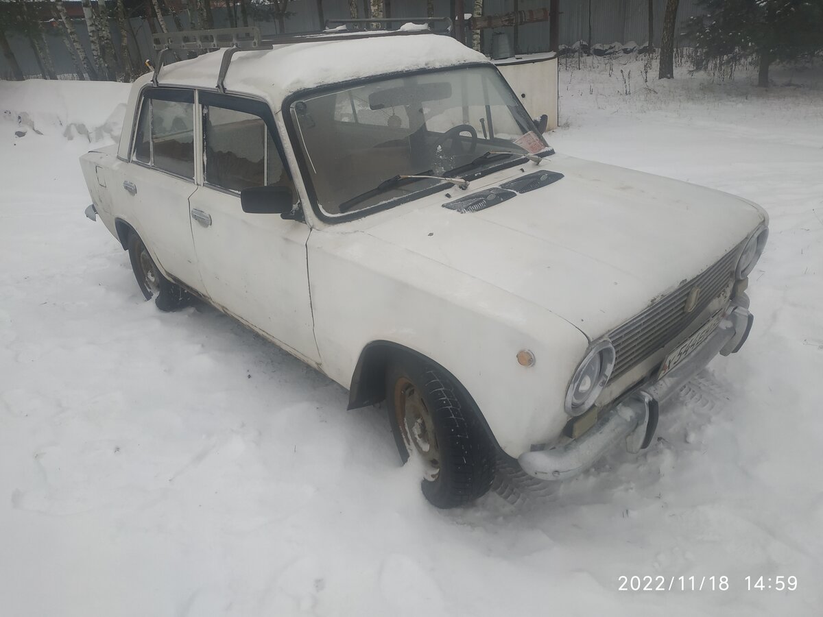 Купить б/у Lada (ВАЗ) 2101 1970-1988 1.2 MT (64 л.с.) бензин механика в Раменском: белый Лада ...