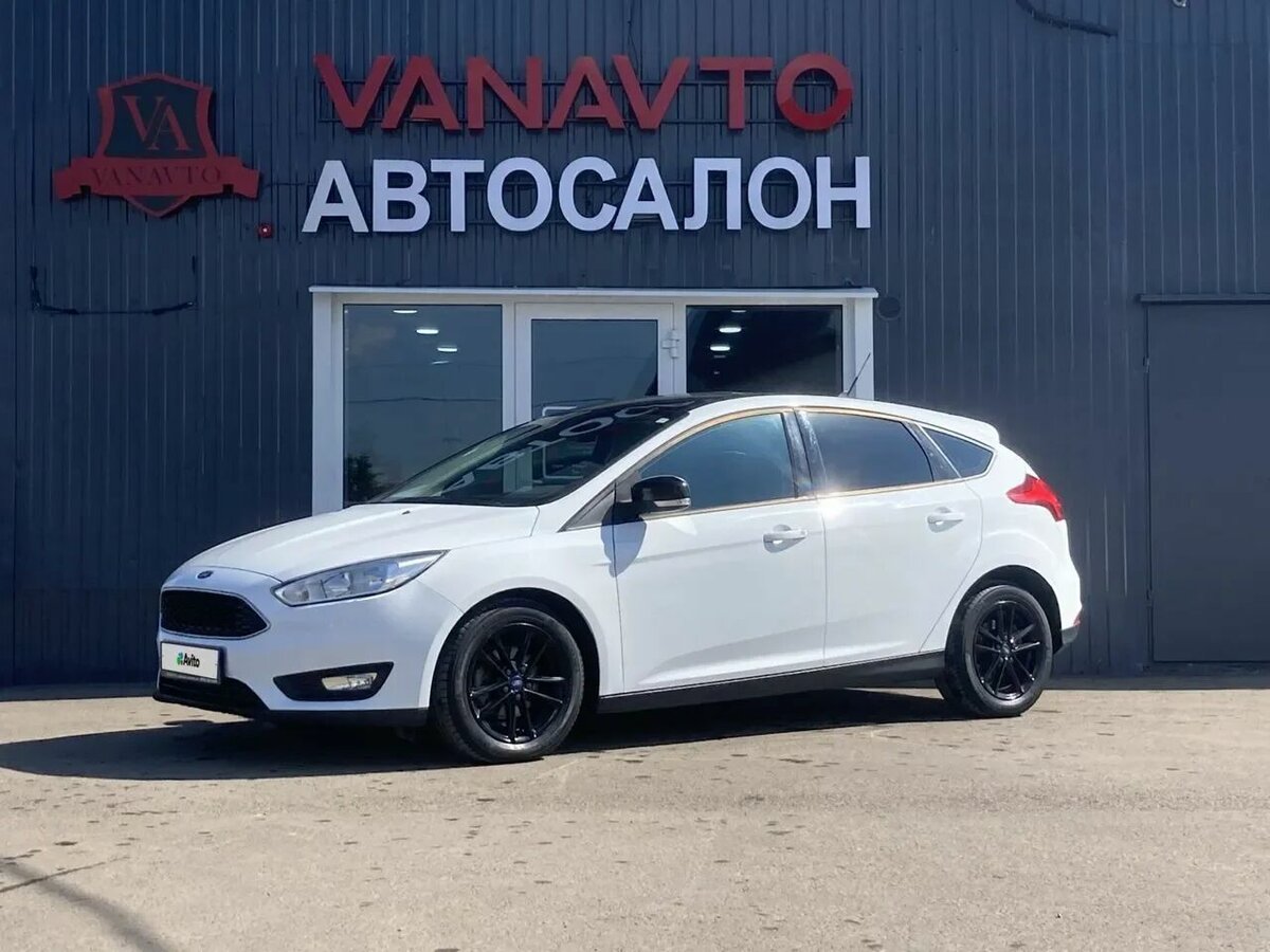 Купить б/у Ford Focus III Рестайлинг 1.6 AMT (105 л.с.) бензин робот в ...