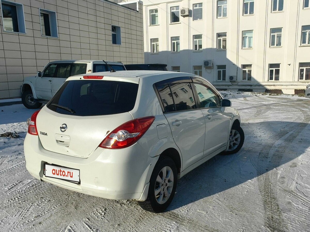 Купить б/у Nissan Tiida I 1.5 AT (109 л.с.) 4WD бензин автомат в ...