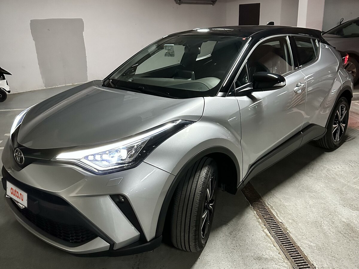 Купить б/у Toyota C-HR I Рестайлинг 1.2 CVT (116 л.с.) 4WD бензин вариатор в Астрахани ...