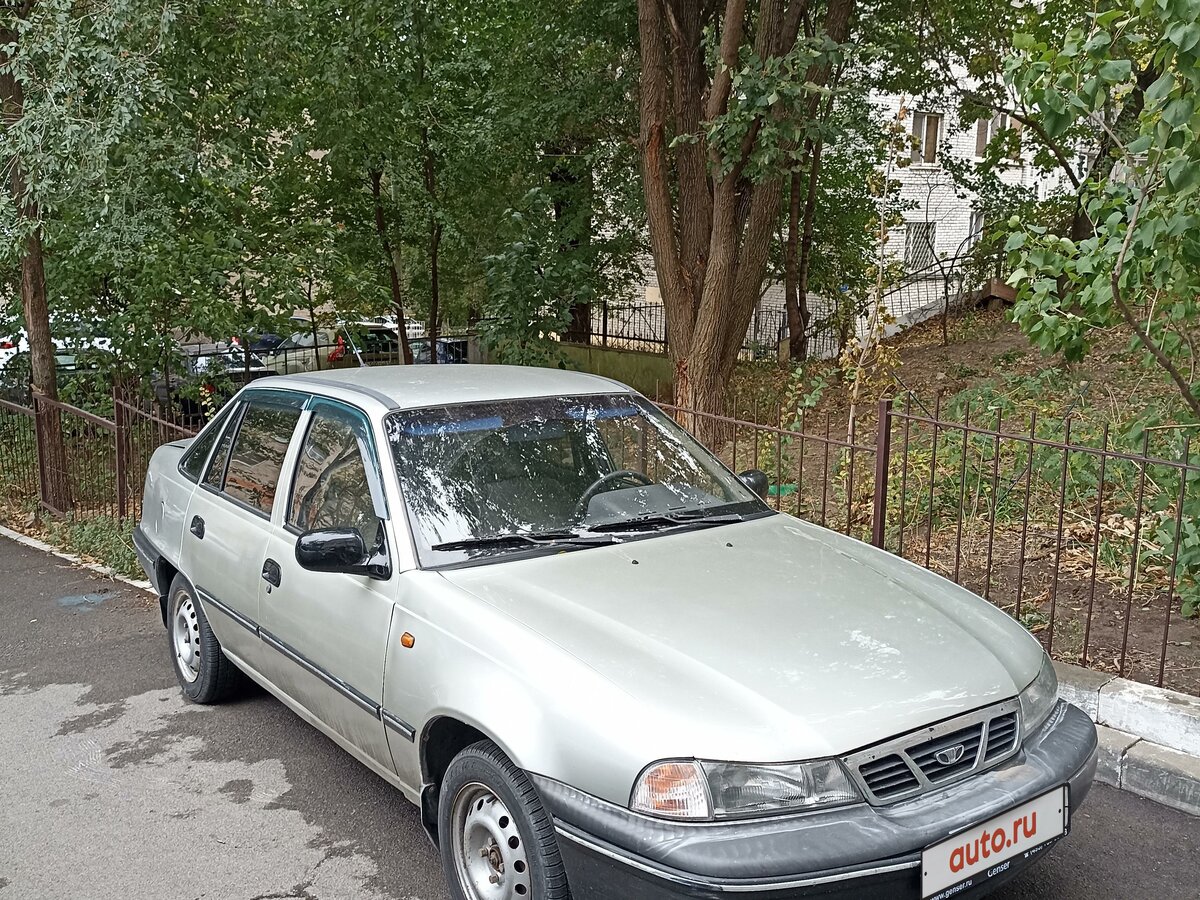 Купить б/у Daewoo Nexia I 1.5 MT (90 л.с.) бензин механика в Ростове-на-Дону: серебристый Дэу ...
