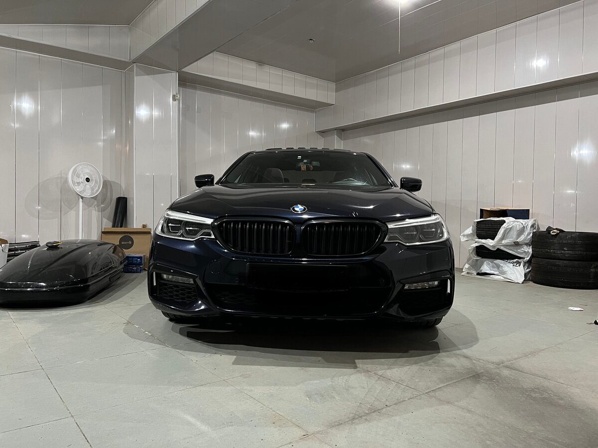 Купить б/у BMW 5 серии VII (G30/G31) 540i xDrive 3.0 AT (340 л.с.) 4WD бензин автомат в Москве ...