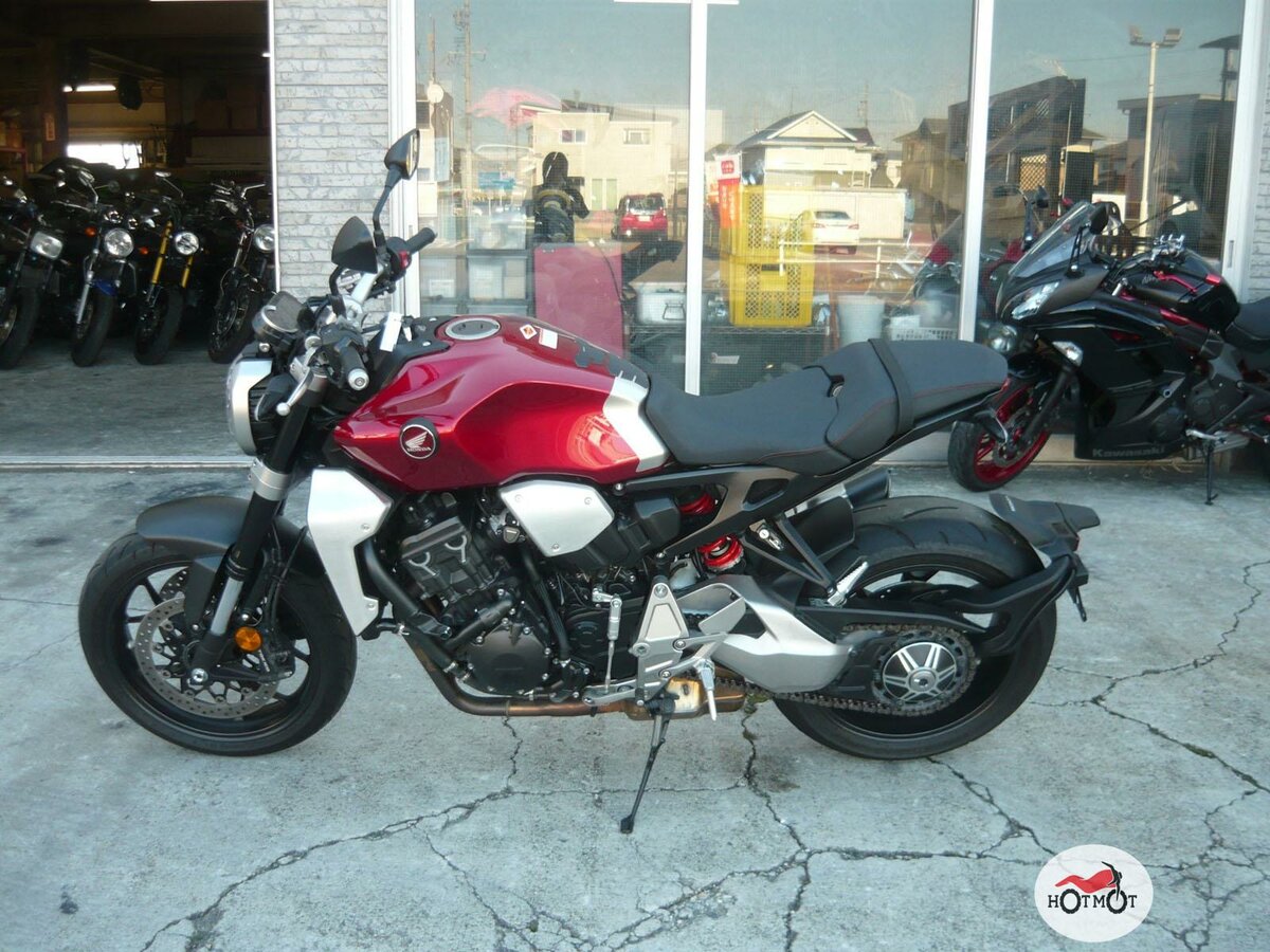 Купить б/у Honda CB 1000R инжектор 6 передач в Москве: красный naked bike 2019 года по цене 1 ...