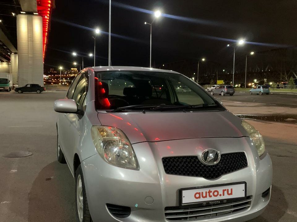 Купить б/у Toyota Vitz II (XP90) 1.0 CVT (71 л.с.) бензин вариатор в ...