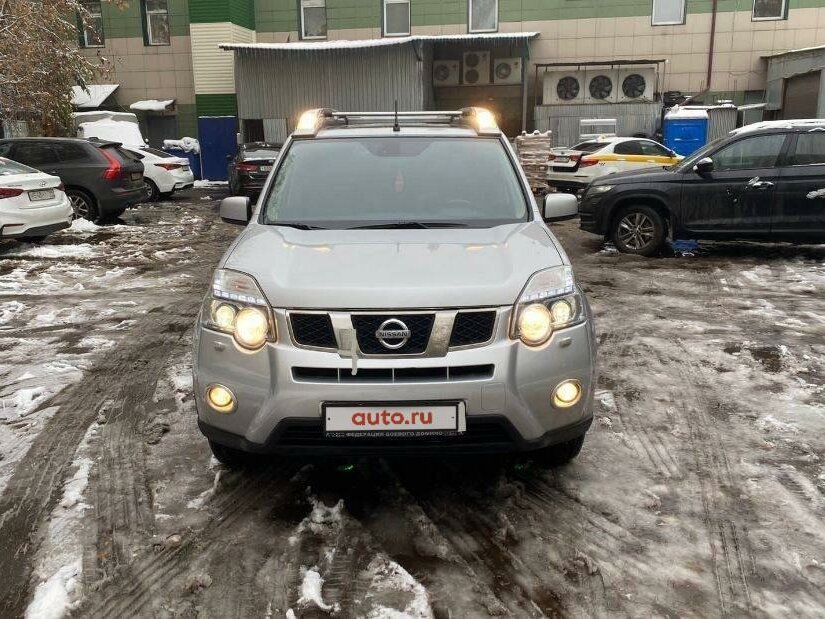 Купить б/у Nissan X-Trail II Рестайлинг 2.0 CVT (141 л.с.) 4WD бензин ...