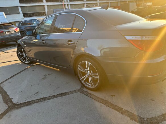 Купить б/у BMW 5 серии V (E60/E61) Рестайлинг 525i 2.5 AT (218 л.с ...