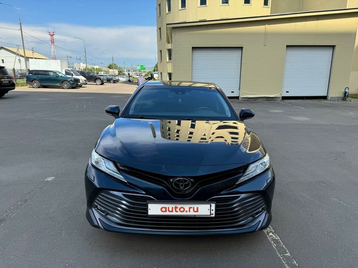 Купить б/у Toyota Camry VIII (XV70) 2.5 AT (181 л.с.) бензин автомат в ...