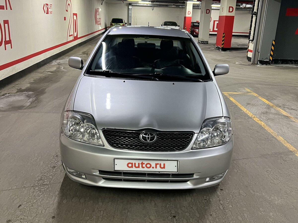 Купить б/у Toyota Corolla IX (E120, E130) 1.6 AT (110 л.с.) бензин автомат в Москве: серый ...