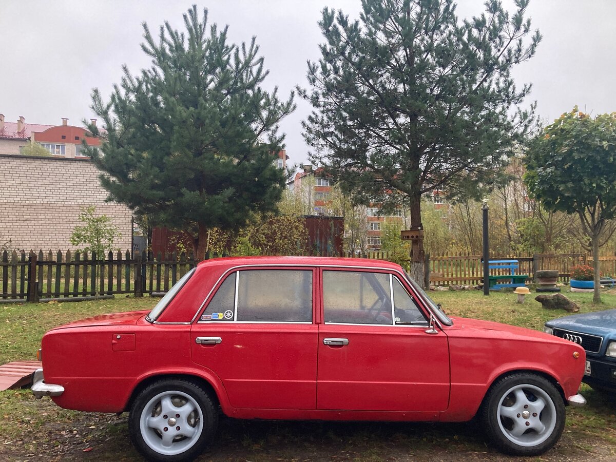 Купить б/у Lada (ВАЗ) 2101 1970-1988 1.2 MT (59 л.с.) бензин механика в Химках: красный Лада ...