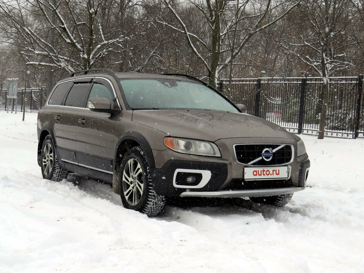 Купить б/у Volvo XC70 II 2.4d AT (163 л.с.) 4WD дизель автомат в Москве: коричневый Вольво XC70 ...