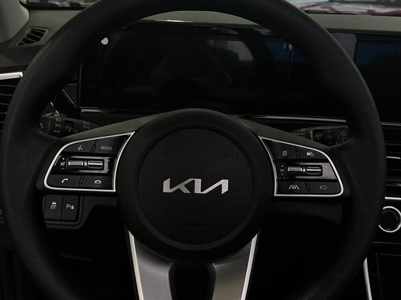 Купить новый Kia KX3 2019-2023 1.5 CVT (115 л.с.) бензин вариатор в Иванове: белый Киа КаИкс3 ...